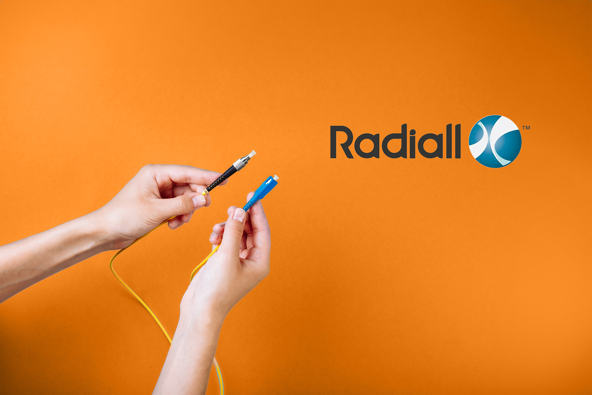 RADIALL rayonne mondialement grâce à Elucidat